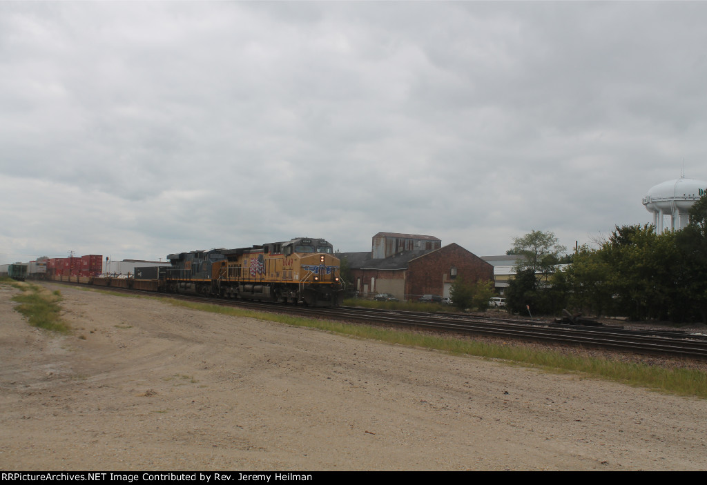 UP 6049 & CSX 3143 (1)